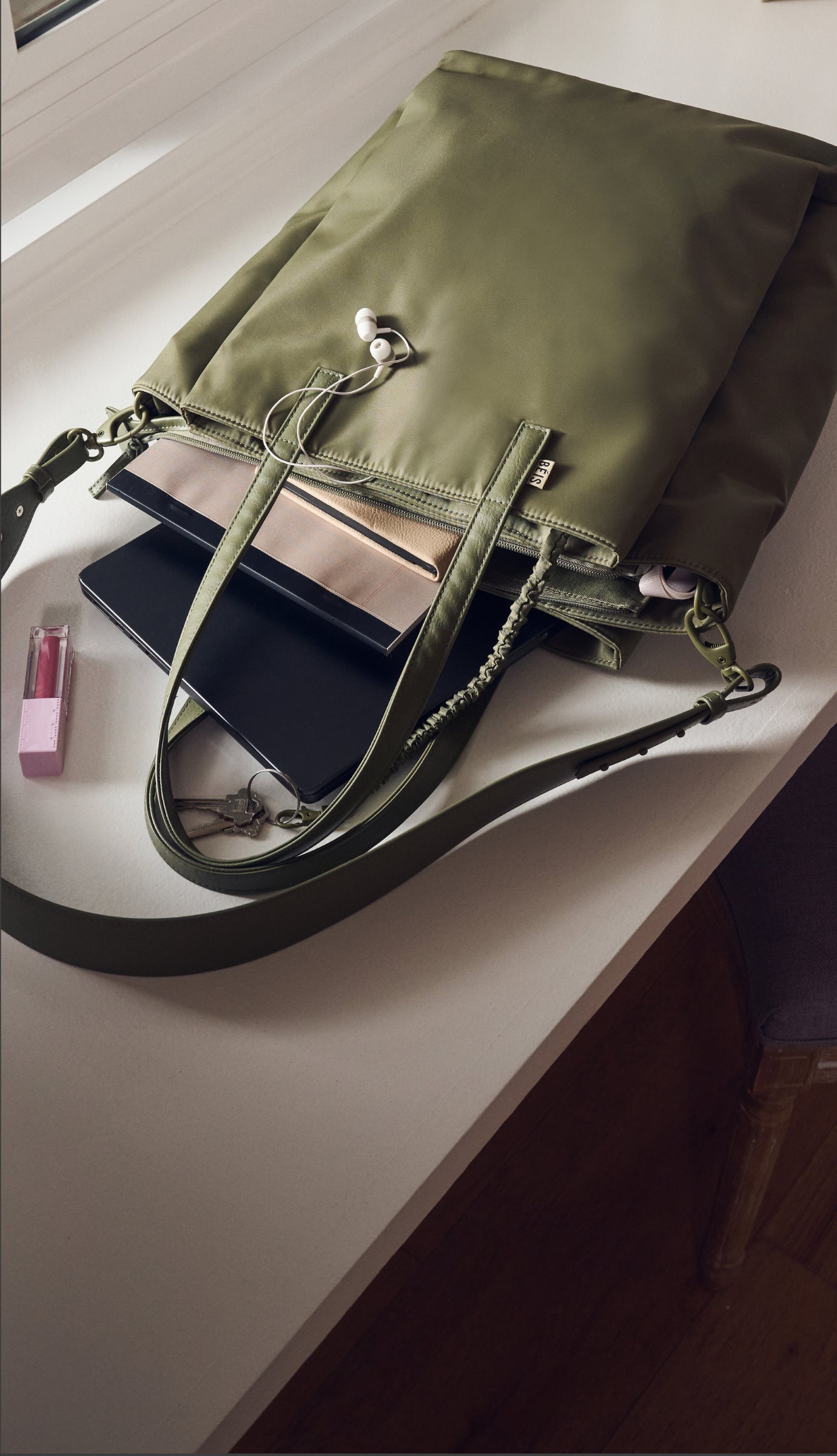 Beis Travel UK | The Ultimate Travel Essential