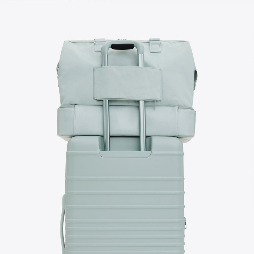 BÉIS 'The Mini Weekender' in Black - Black Travel Bag & Duffle Bag