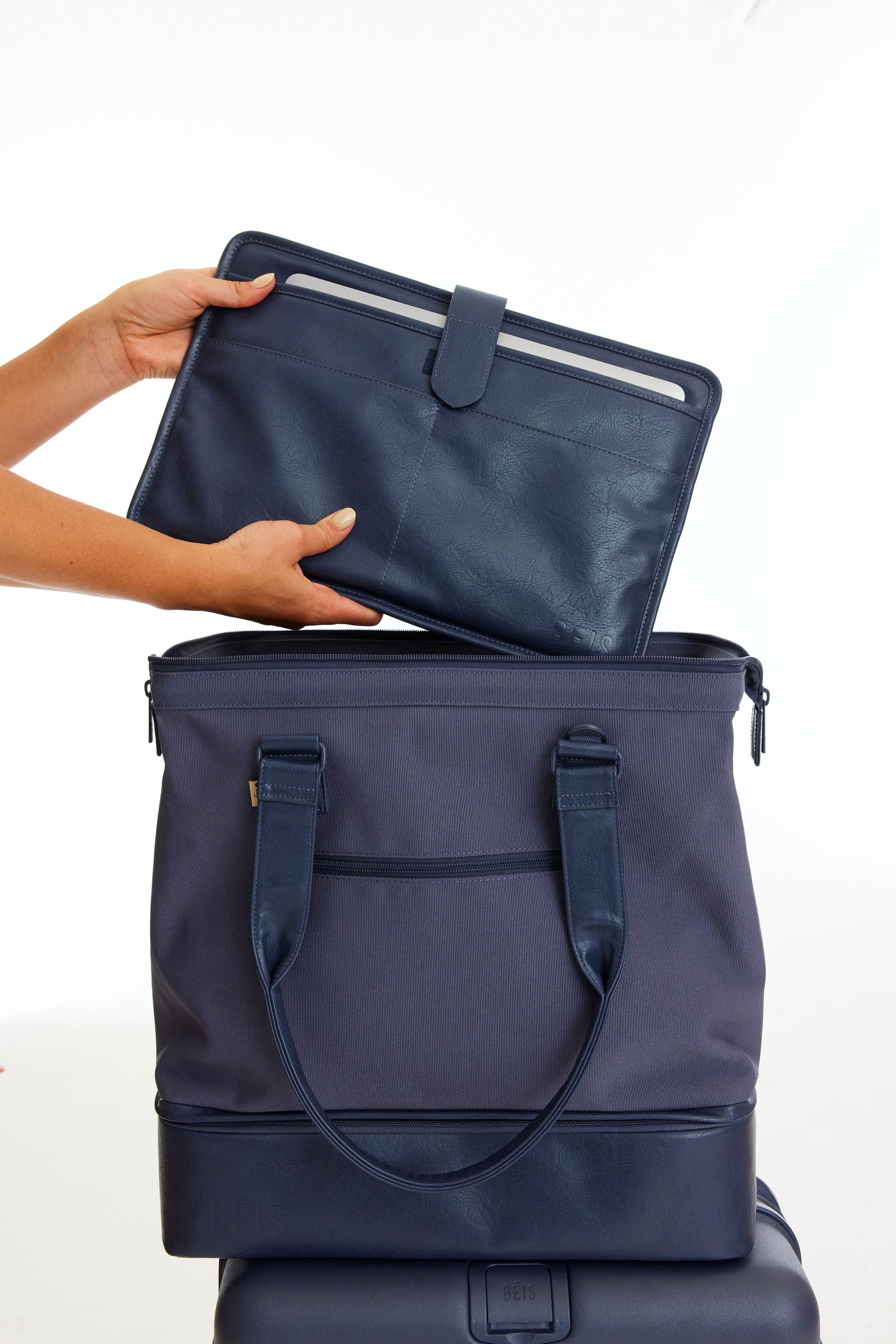 BÉIS 'The Convertible Mini Weekender' in Navy - Small Blue Weekend Bag ...