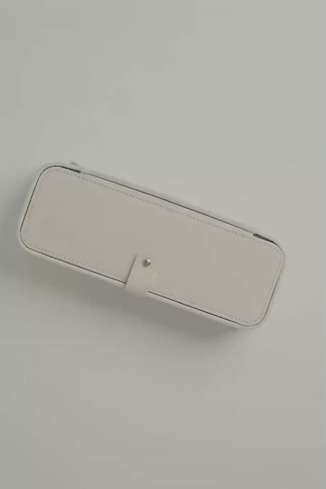BÉIS 'The Jewelry Case' in Beige - Small Jewelry Case For Travel