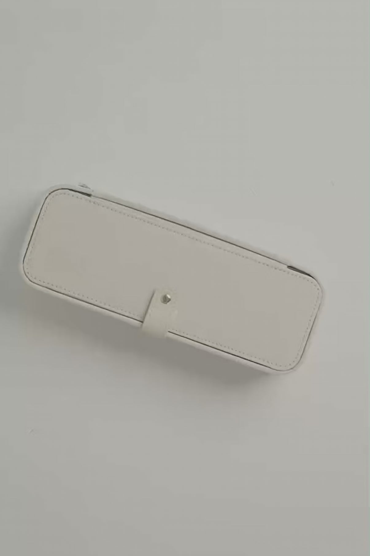 BÉIS 'The Jewelry Case' in Beige - Small Jewelry Case For Travel