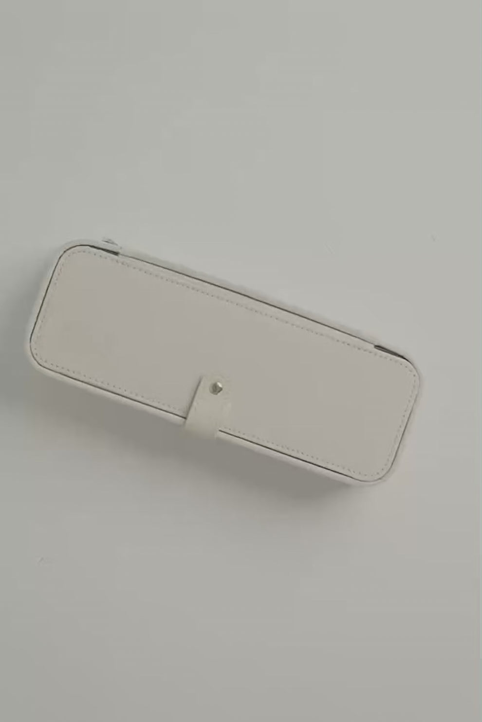 BÉIS 'The Jewelry Case' in Beige - Small Jewelry Case For Travel