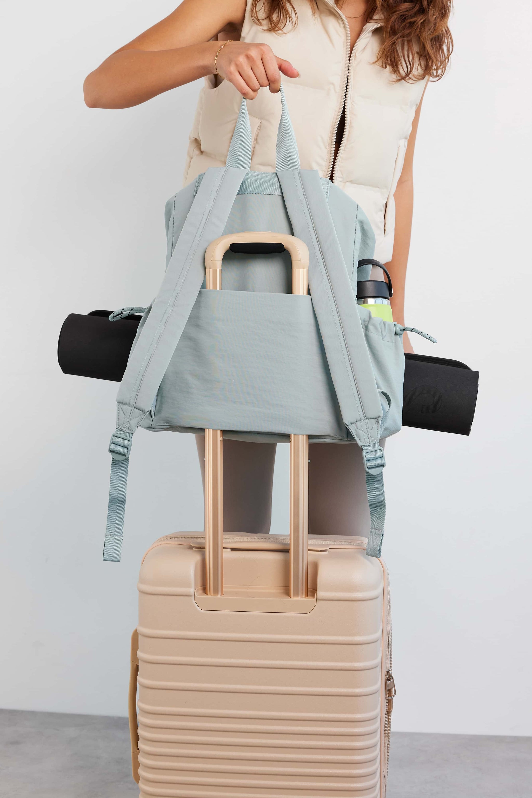 BÉIS 'The Sport Backpack' in Slate - Chic Tennis Inspired Backpack