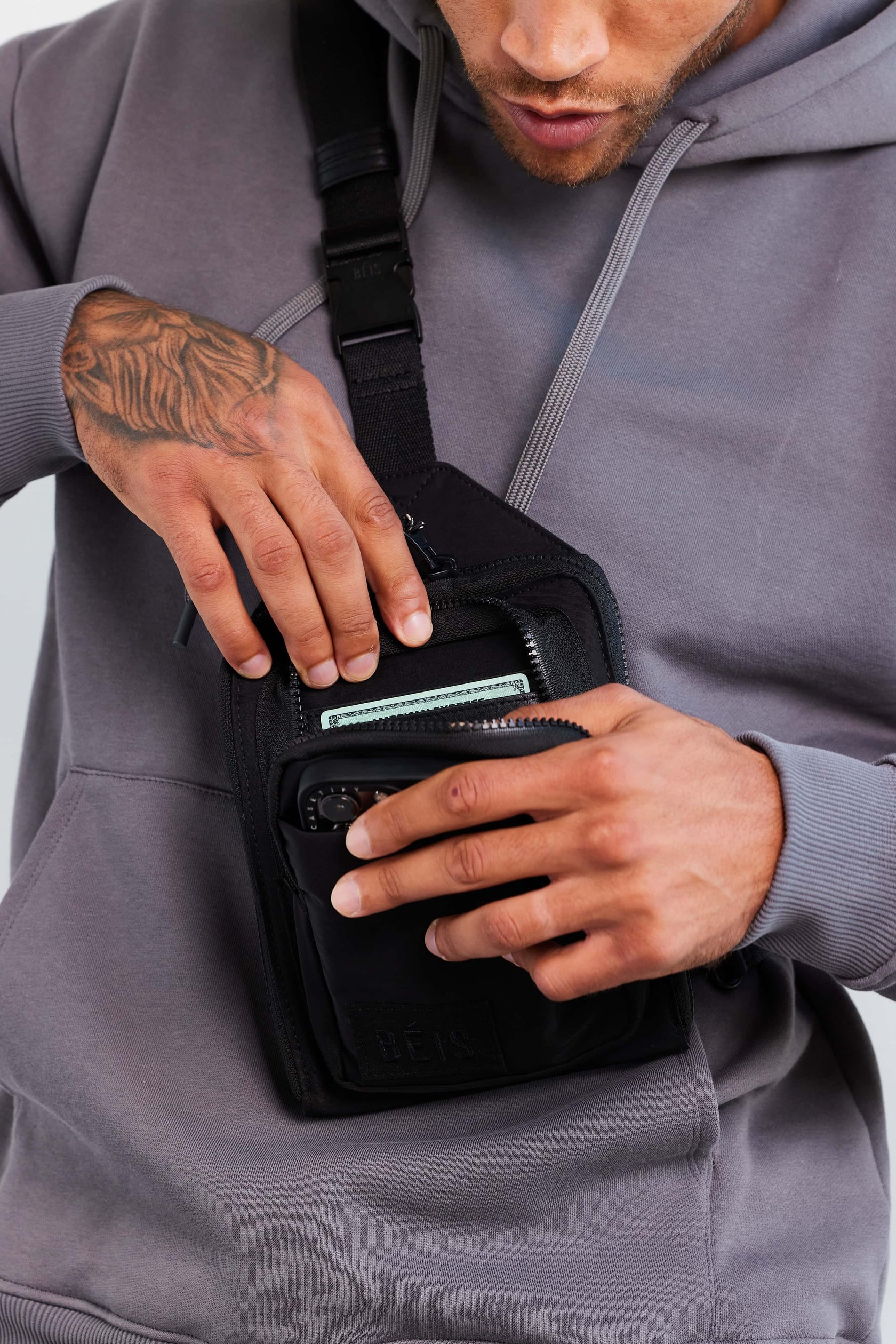 BÉIS 'The Sport Sling' in Slate - Crossbody Athletic Gym Bag | BÉIS ...