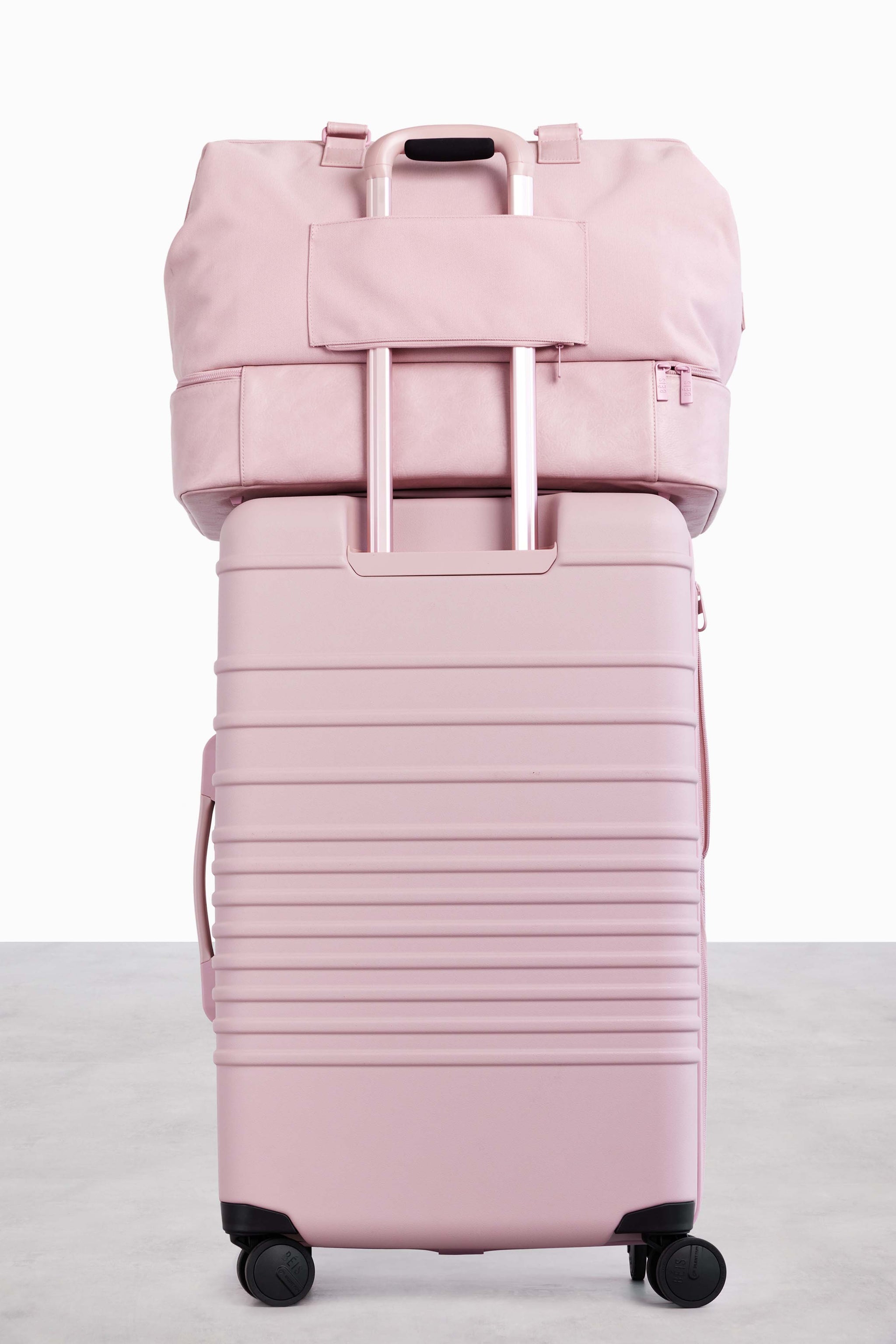BÉIS 'The Weekender' in Atlas Pink - Pink Weekender Bag | BÉIS Travel UK